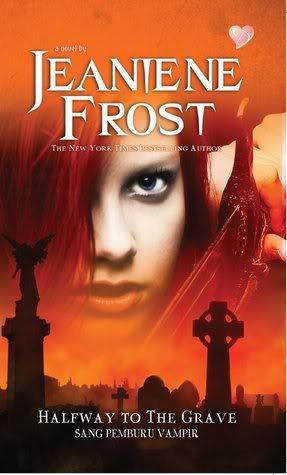 REVIEW : Halfway To The Grave by Jeaniene Frost | Elle Goes Nerd